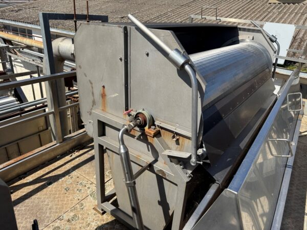 Screen Dewatering 2m long x 600mm Dia 2mm gap Stainless Steel ...